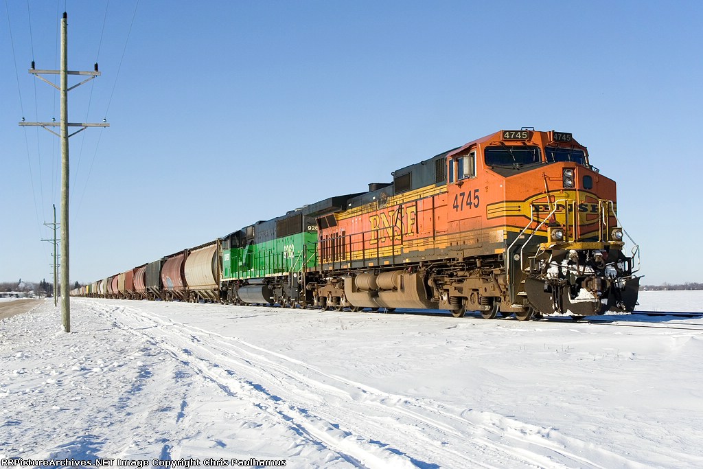 BNSF 4745
